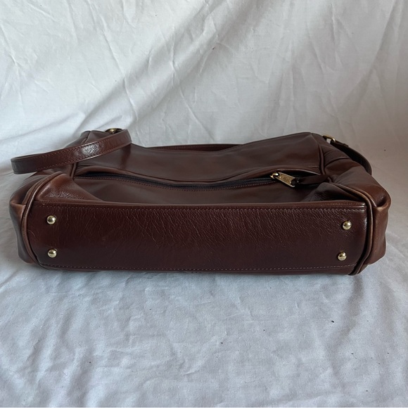 SAS | Bags | Sas Genuine Leather Shoulder Bag Purse Brown Handsewn ...